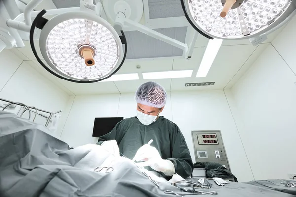 Surgeon happy operating Stock Photos, Royalty Free Surgeon happy ...
