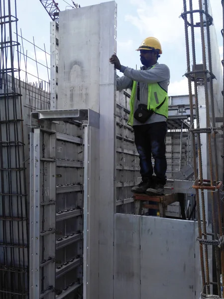 Installing formwork Stock Photos, Royalty Free Installing formwork ...