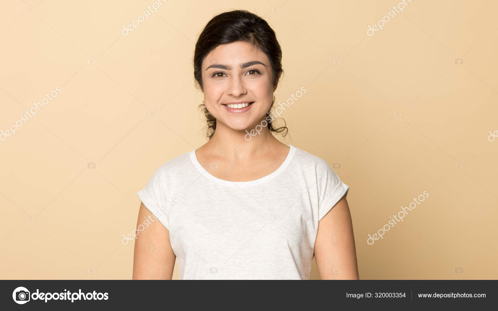 Head shot portrait happy beautiful Indian girl with healthy smile ...