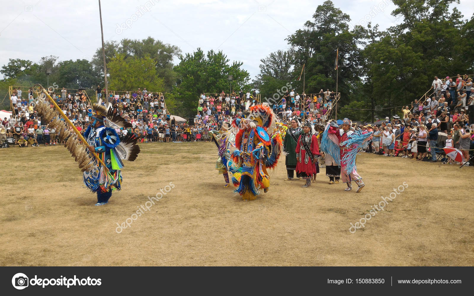 Fancy Feather Dancers Pow wow – Stock Editorial Photo © goldenshrimp ...