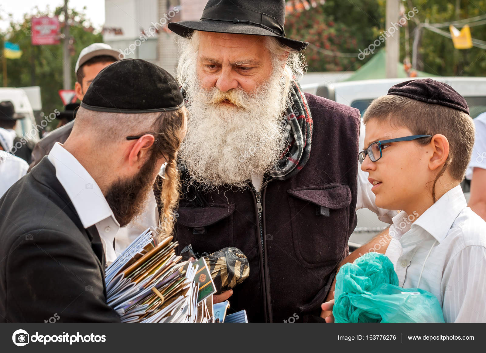 Traditional Rabbi Clothing