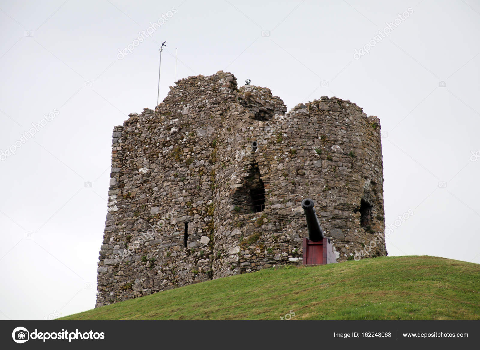 Tenby castle in England — Stock Photo © EBFoto #162248068