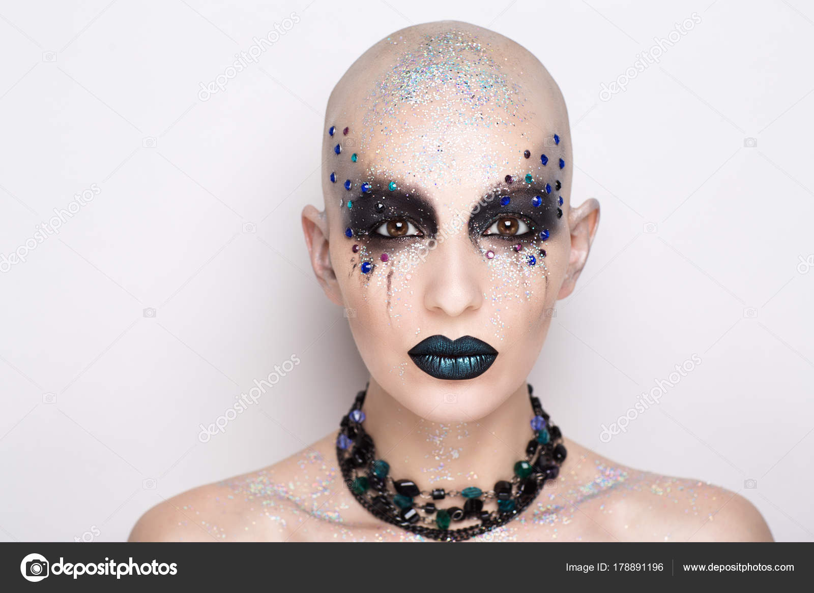 Pretty Alien Makeup