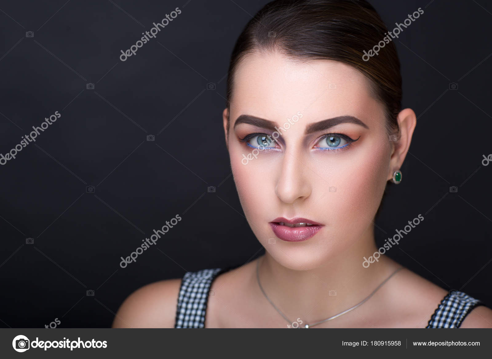 Silver chain around neck Stock Photo by ©OlgaOsa 180915958