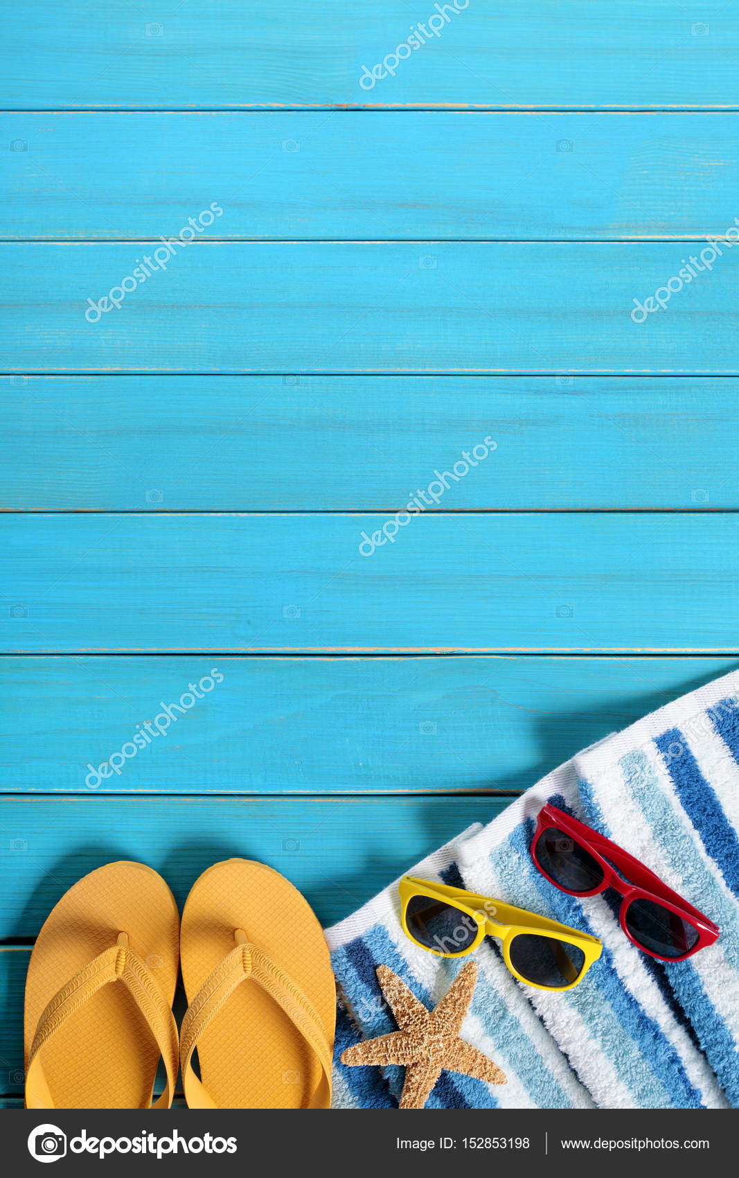 Summer beach background border, sunglasses, flip flops, starfish Stock ...