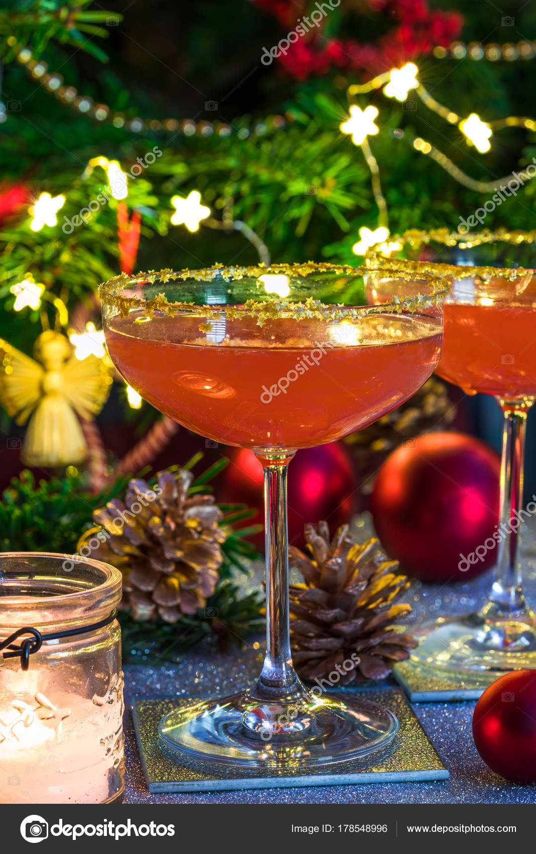 Aperol spritz au jus de pamplemousse — Photo de stock par ©RubinowaDama ...