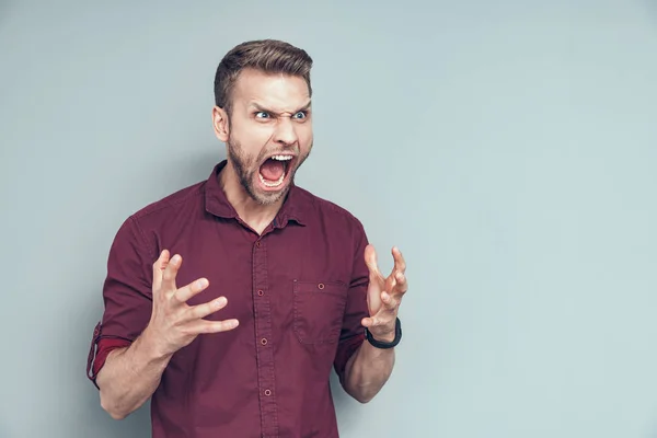 Gritando a alguien Stock Photos, Royalty Free Gritando a alguien Images ...