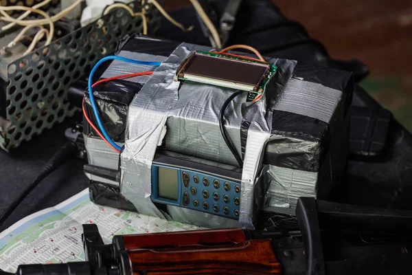 How To Make A Real Time Bomb