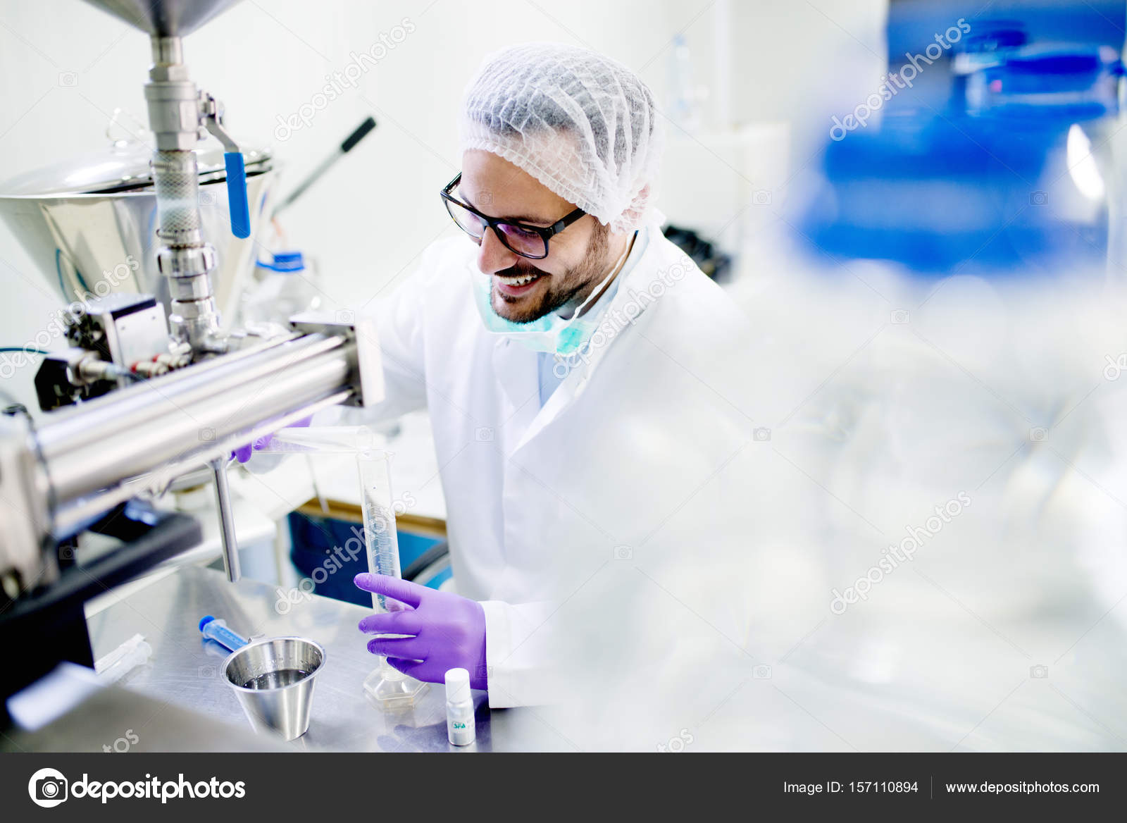 Lab technician doing water analysis — Stock Photo © dusanpetkovic ...