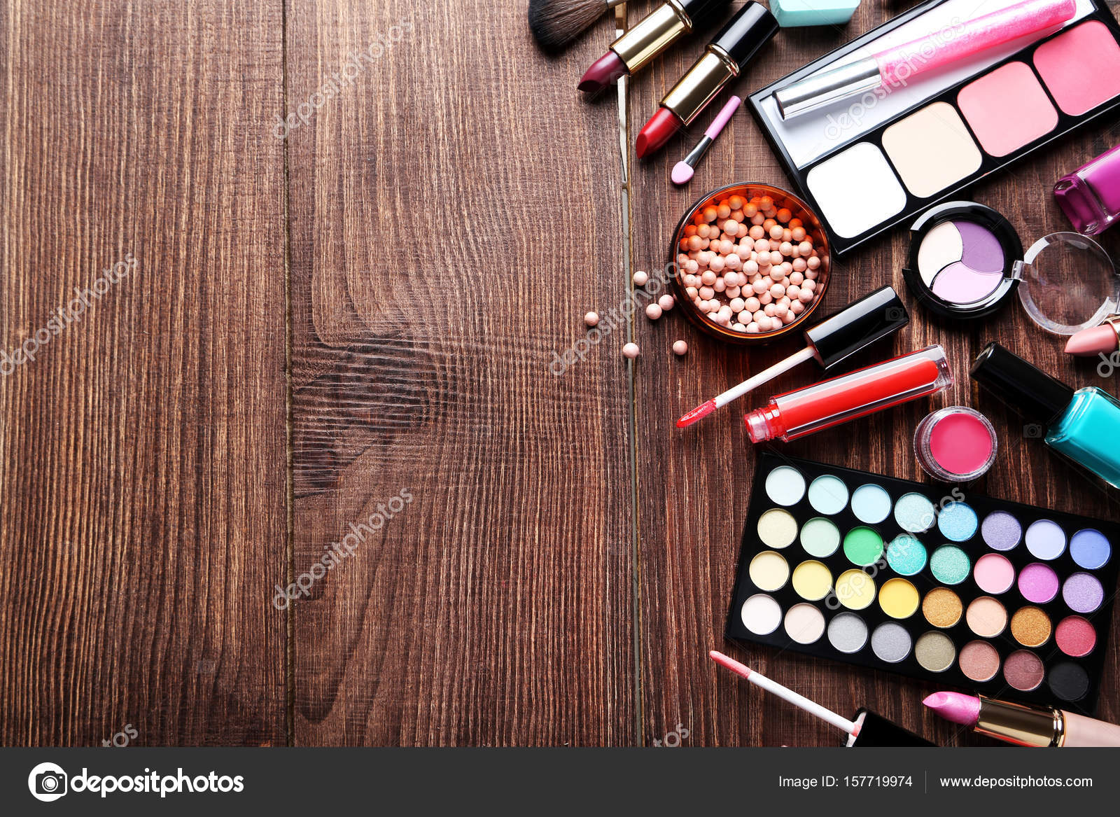 Mock-up of different makeup cosmetics Stock Photo by ©5seconds 157719974