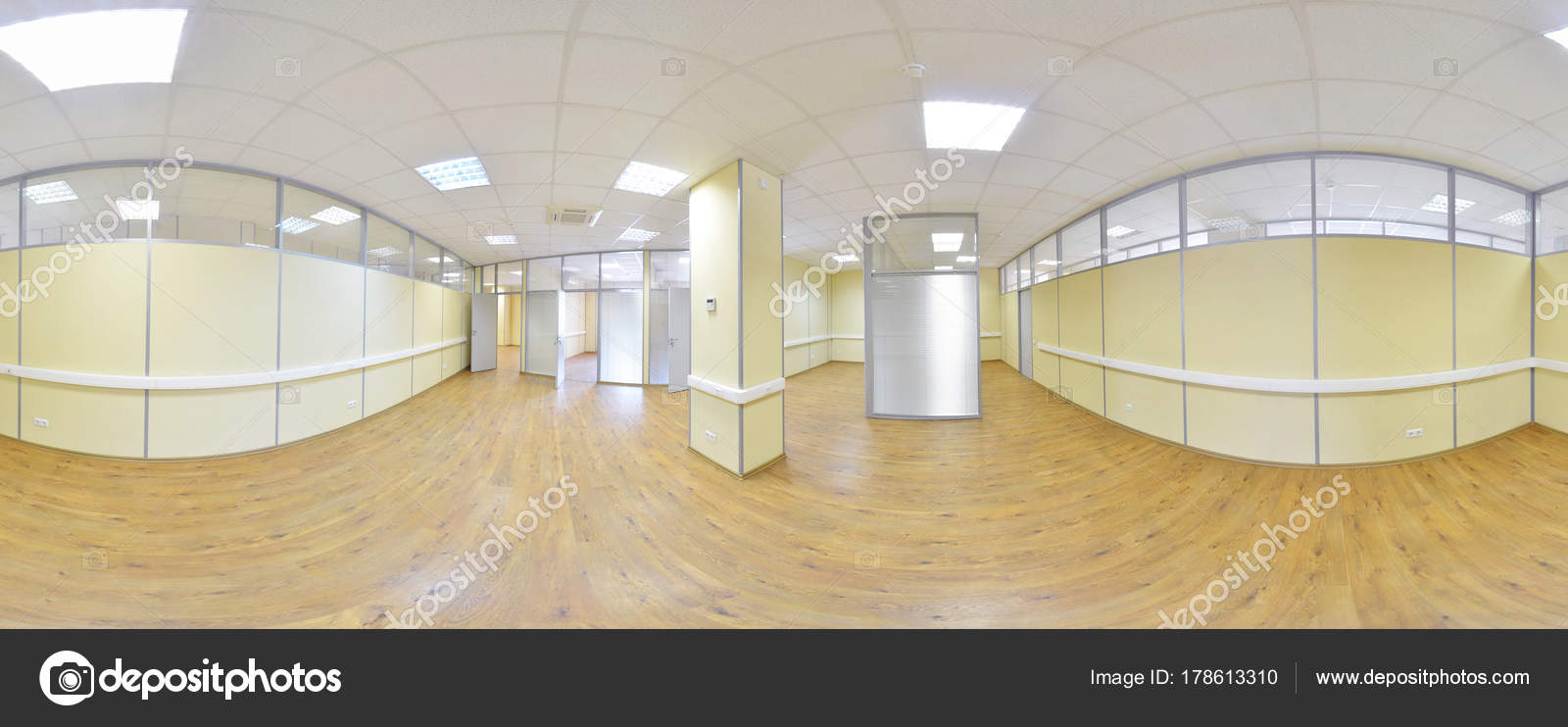 Spherical 360 degrees panorama projection, panorama in interior empty ...