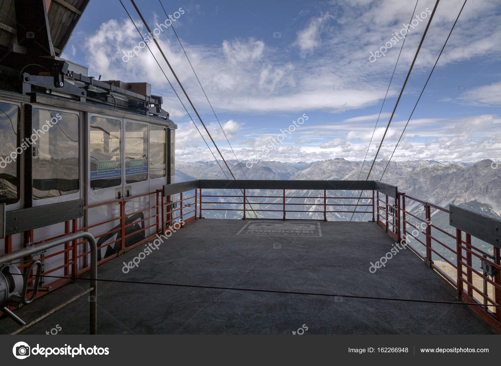 Bormio 3000 cableway. Color image Stock Photo by ©Stefanopez 162266948