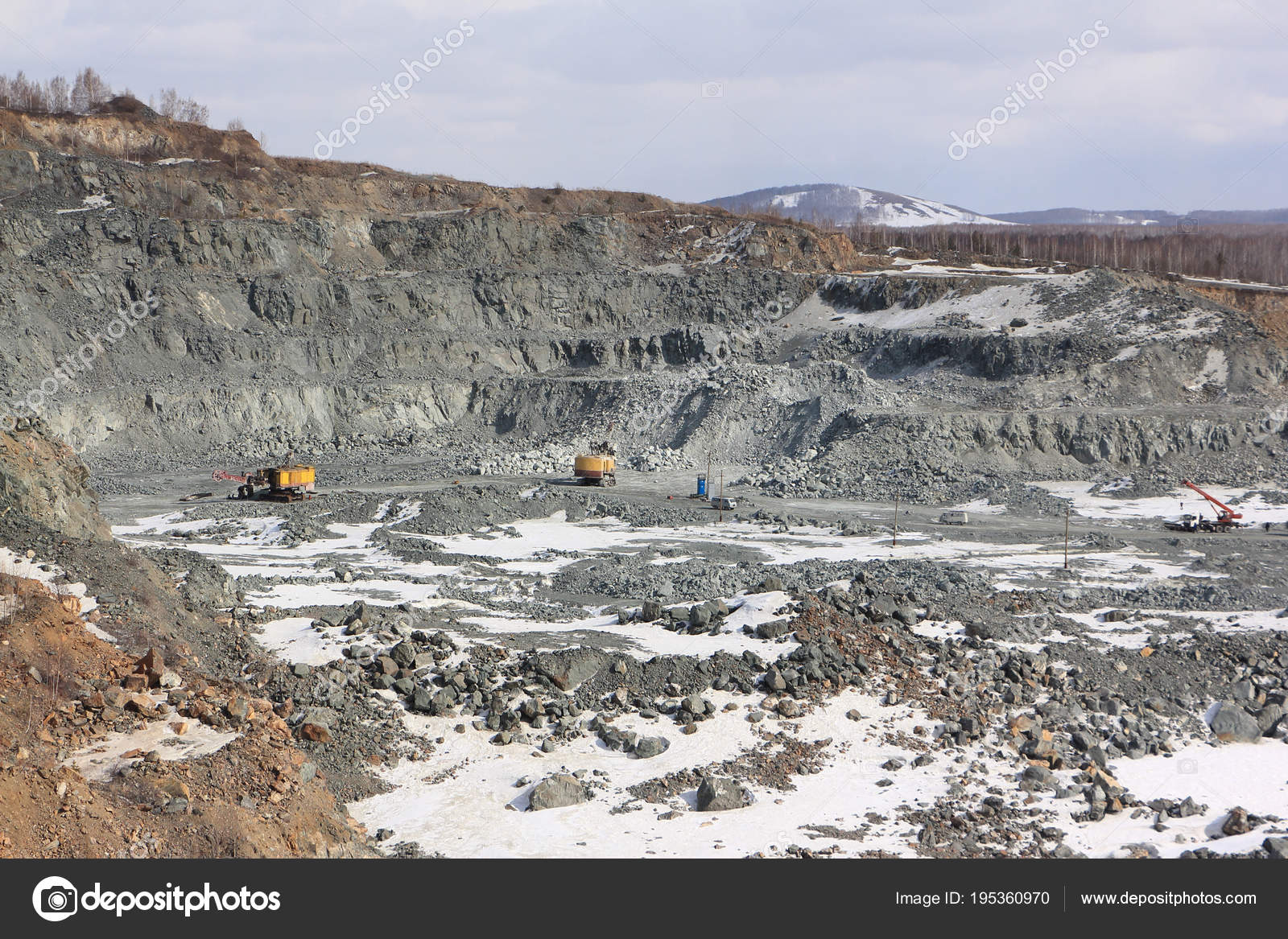 Extraction of minerals by open pit, quarry,Russia — Stock Photo ...