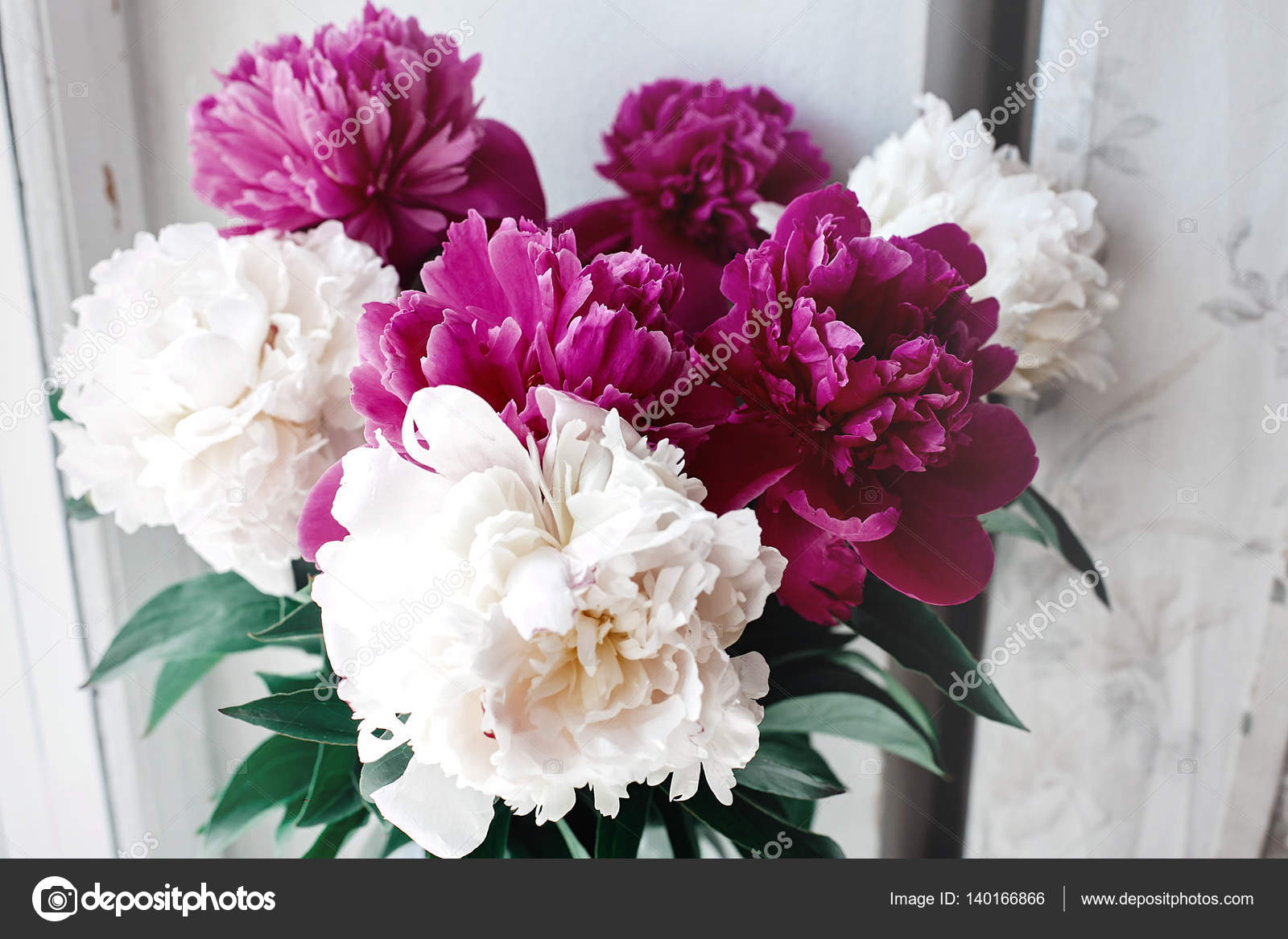 Beautiful bunch of peonies — Stock Photo © Sonyachny #140166866