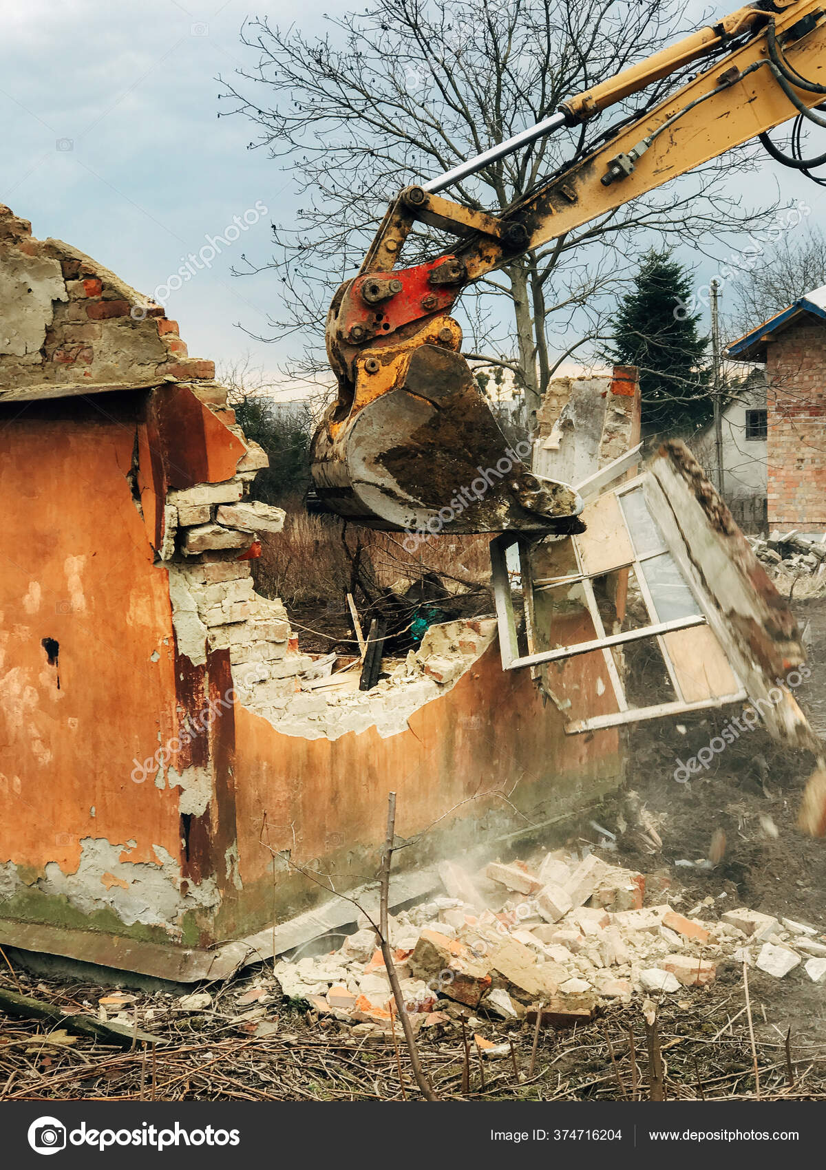 House Crushing Collapse Excavator Destroying Brick House Land ...
