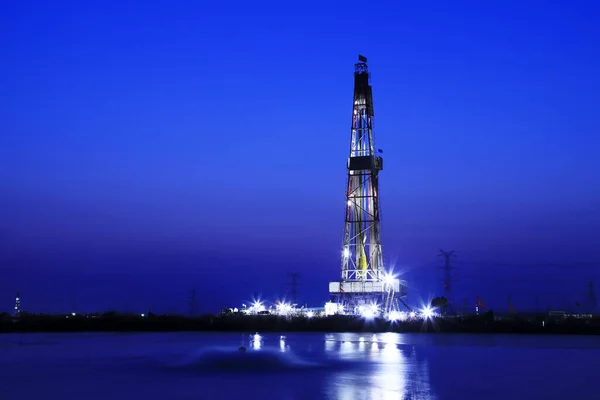 Oil rigs Stock Photos, Royalty Free Oil rigs Images | Depositphotos