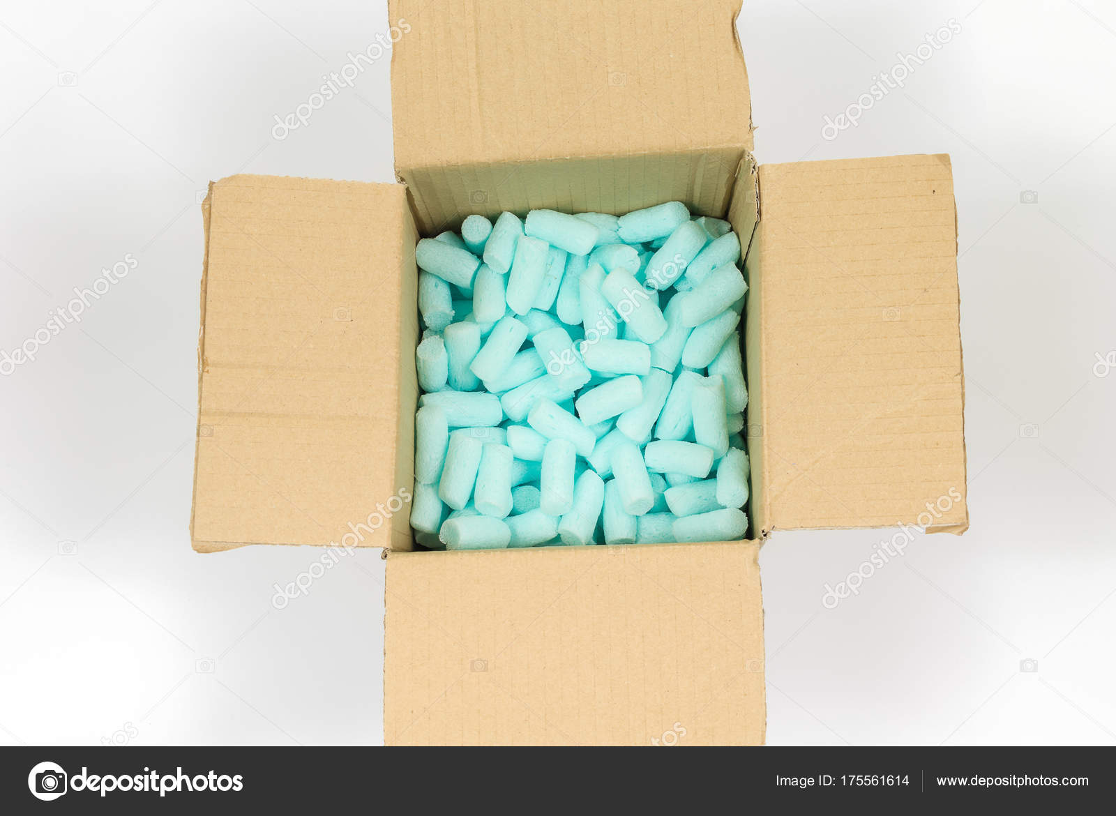 Box Filled Blue Styrofoam Pellets Stock Photo by ©russell102 175561614
