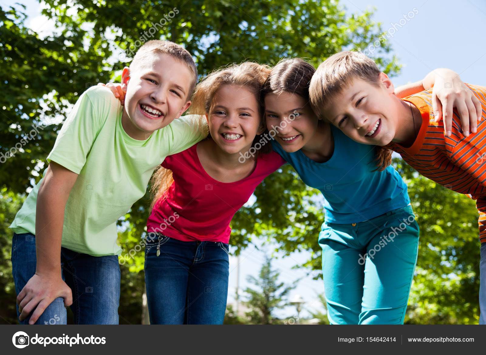 Niños sonrientes felices: fotografía de stock © billiondigital ...
