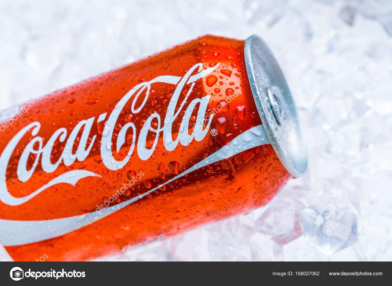 Coca Cola can — Stock Editorial Photo © billiondigital #168027062