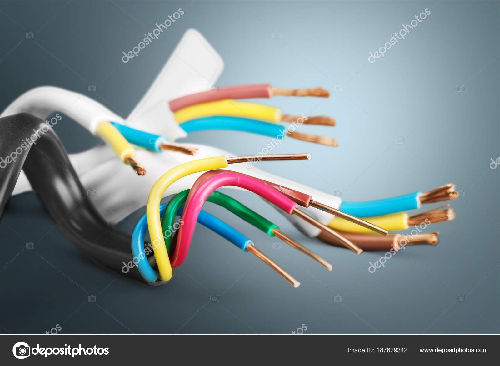 Электрика в кабель каналах - 92 фото