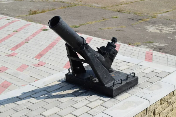 Militari parapet images libres de droit, photos de Militari parapet ...