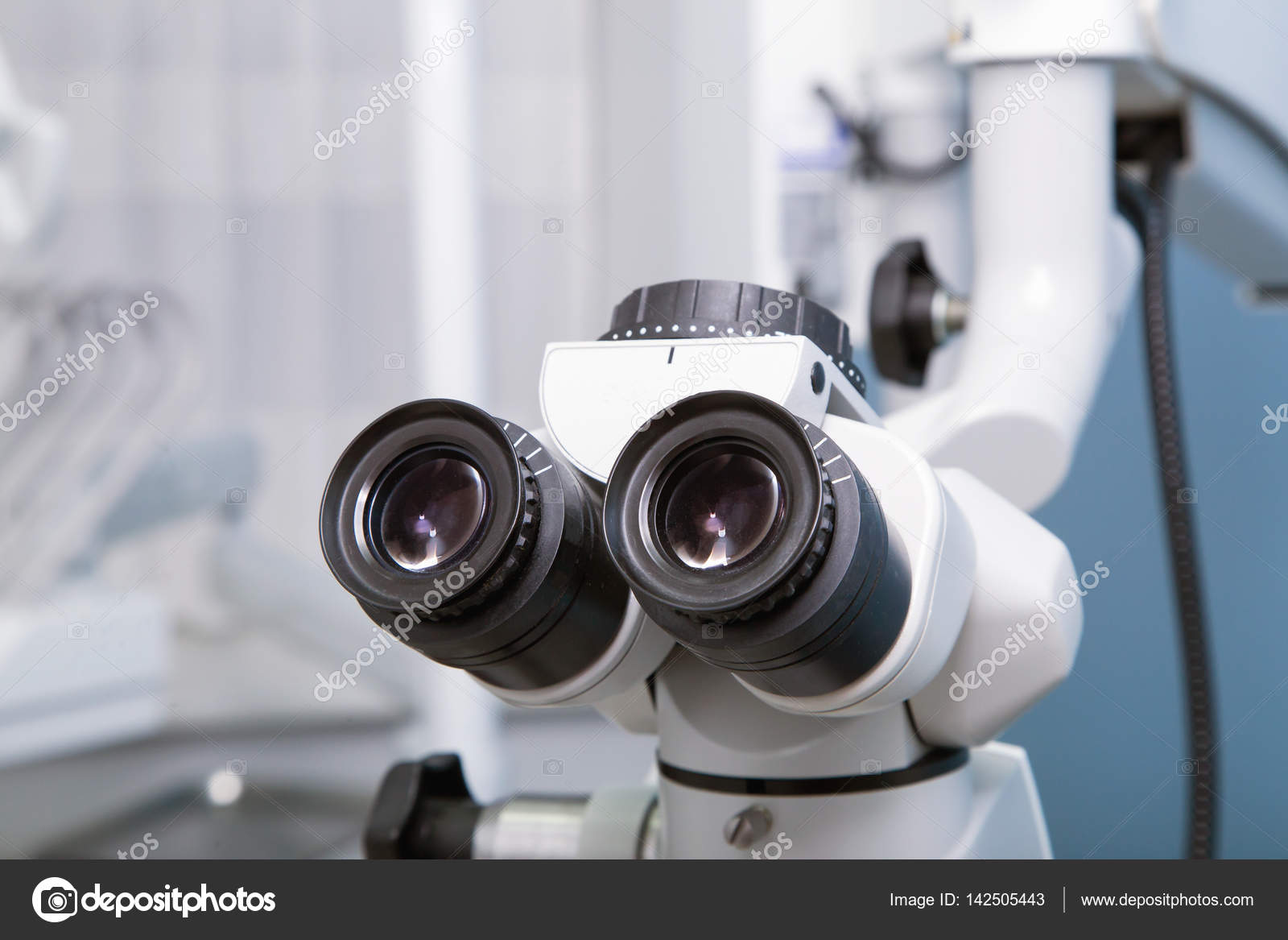 Professional dental endodontic binocular microscope — Stock Photo ...