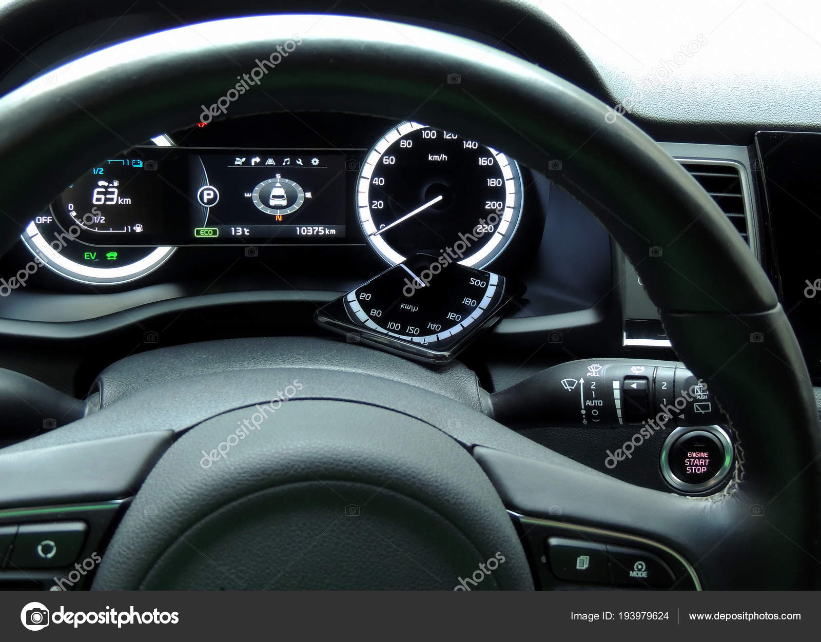 Speedometer Arrow Reflection Glass Display Smartphone Car Dashboard ...