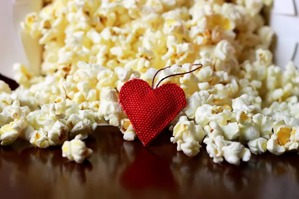 Heart shape popcorn Stock Photos, Royalty Free Heart shape popcorn Images | Depositphotos