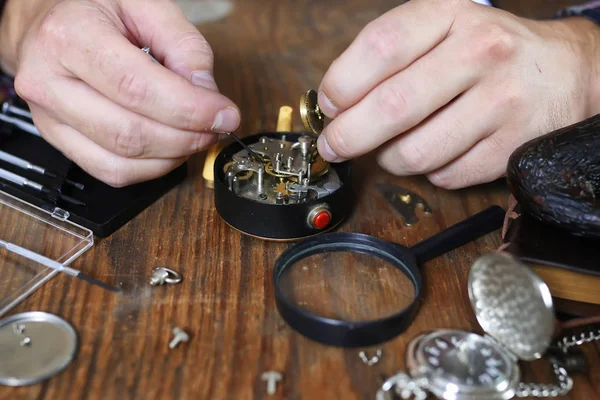 watch clock repair - Stock Image - Everypixel