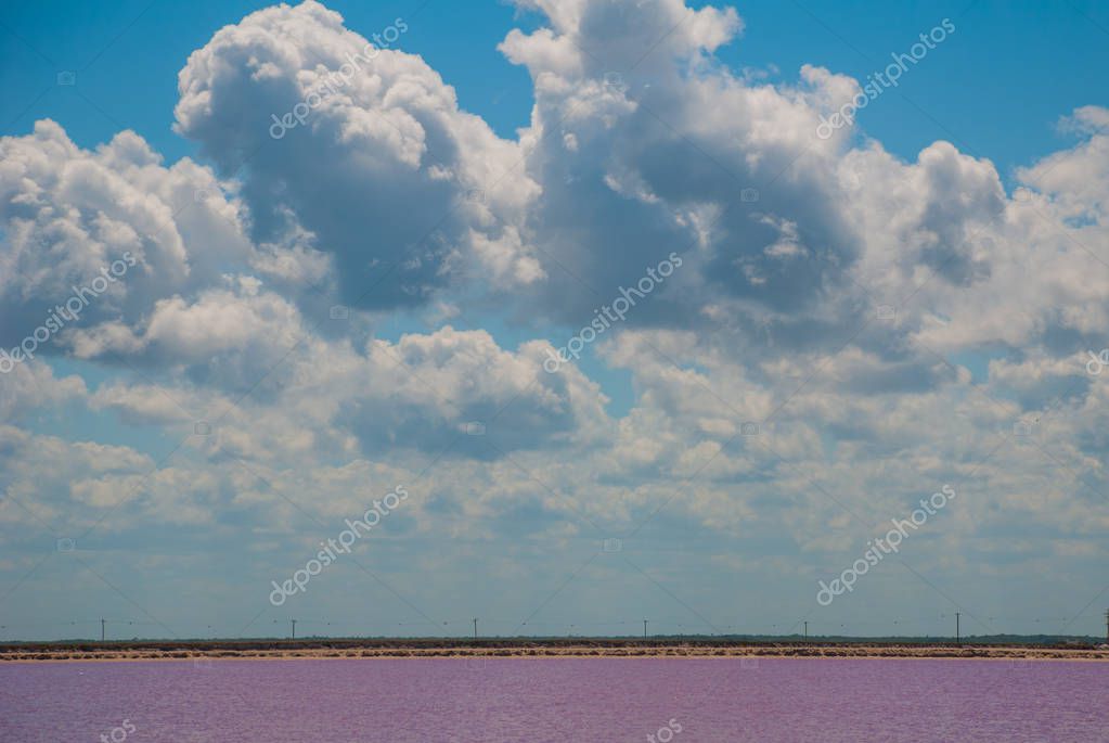Lago Rosa. Sorprendente piscina roja utilizada en la producci n de sal cerca de Rio Lagartos, M ...
