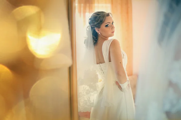 Bride mirror Stock Photos, Royalty Free Bride mirror Images | Depositphotos