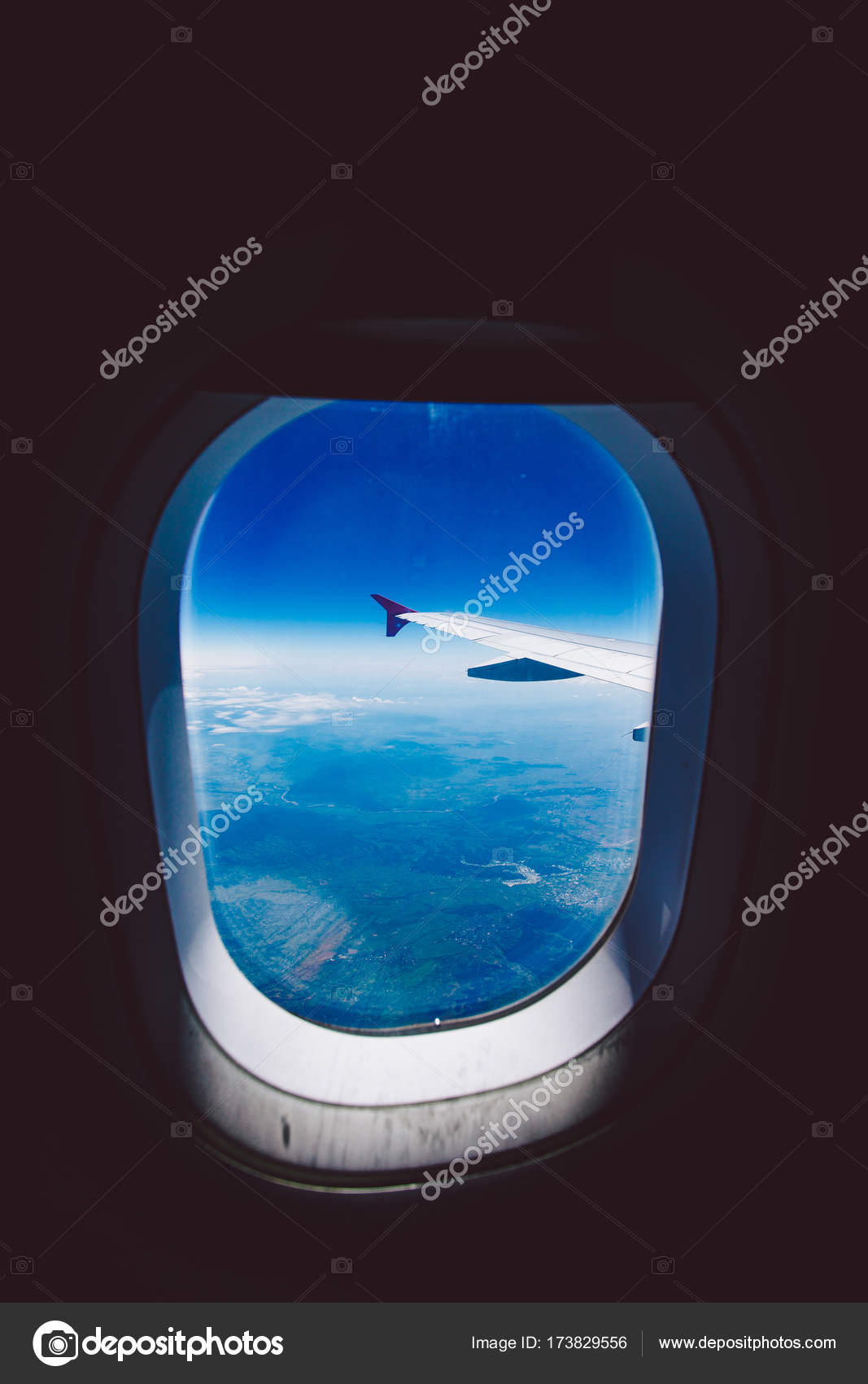 Looking through window aircraft during flight in wing blue sky — Stock ...