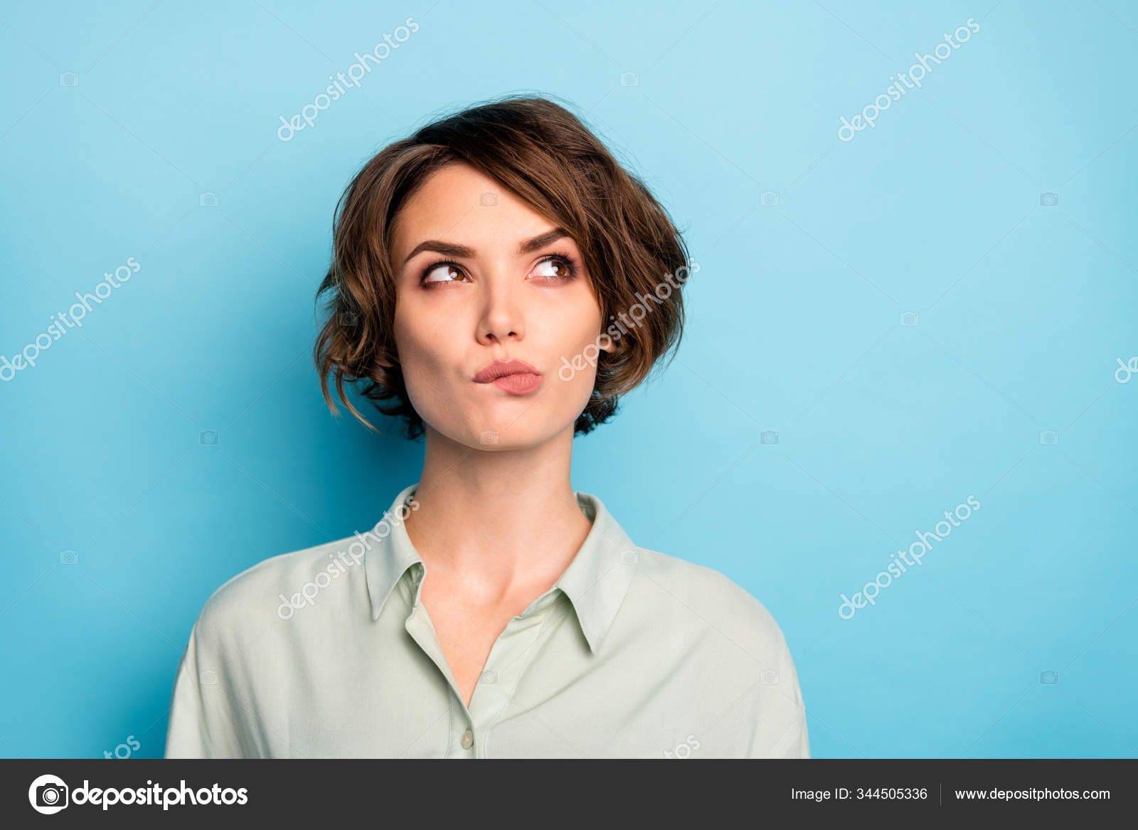 Closeup photo of attractive lady short hairdo wondered look up empty ...