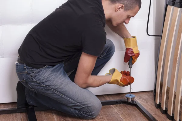 Bottom mounting Stock Photos, Royalty Free Bottom mounting Images ...