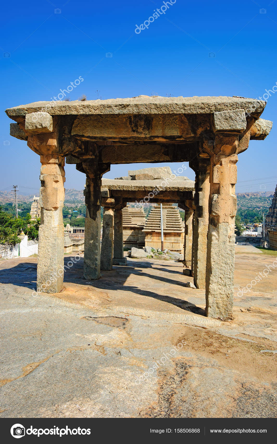 Ancient ruins on Hemakuta hill, Hampi, India — Stock Photo © sonatali ...