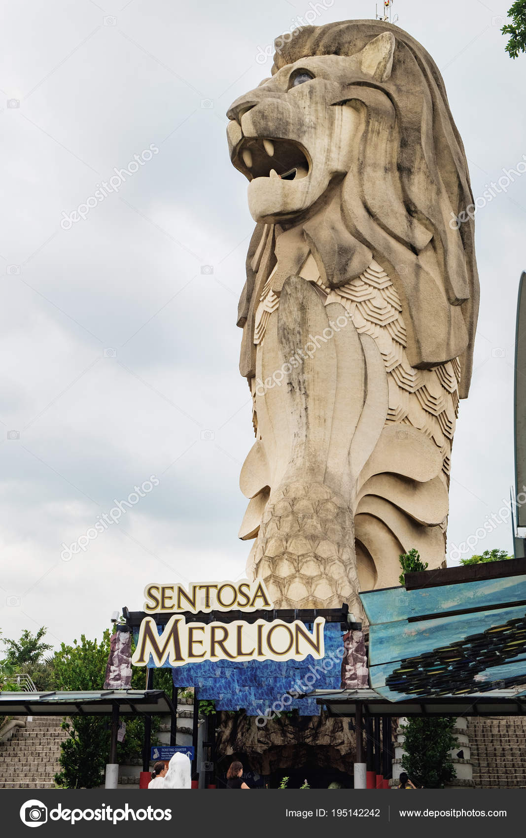 Merlion Statue on Sentosa Island, Singapore – Stock Editorial Photo ...