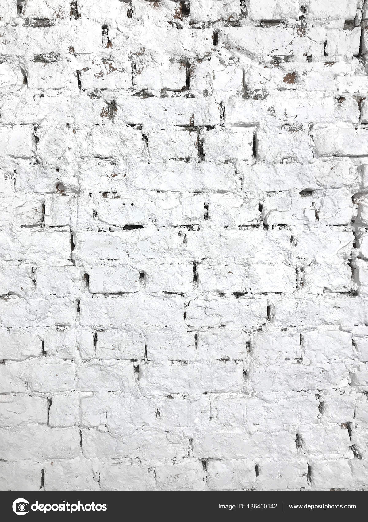 Rusty texture of white painted brick wall. Detail and decoration ...