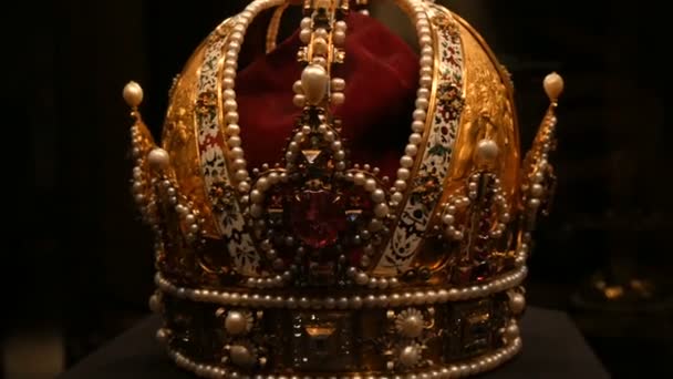 Royal Gold Crown Stock Photo by ©Sashkin7 11194336
