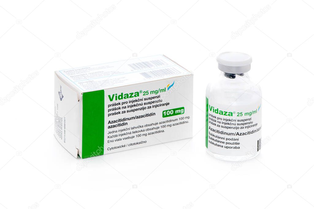 Praga, República Checa - 14 de abril de 2020: Vidaza es un análogo del ...