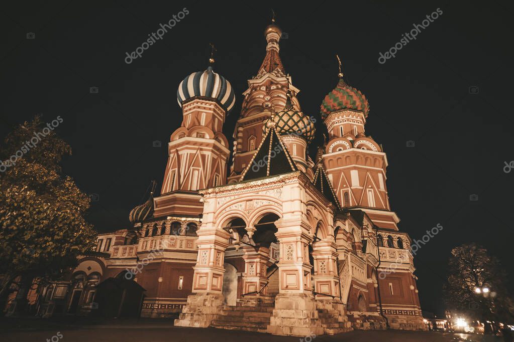 Hermosas, coloridas y modeladas cúpulas de la Catedral de San Basilio ...