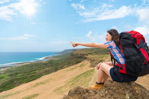 Apply sunscreen hiking Stock Photos, Royalty Free Apply sunscreen ...