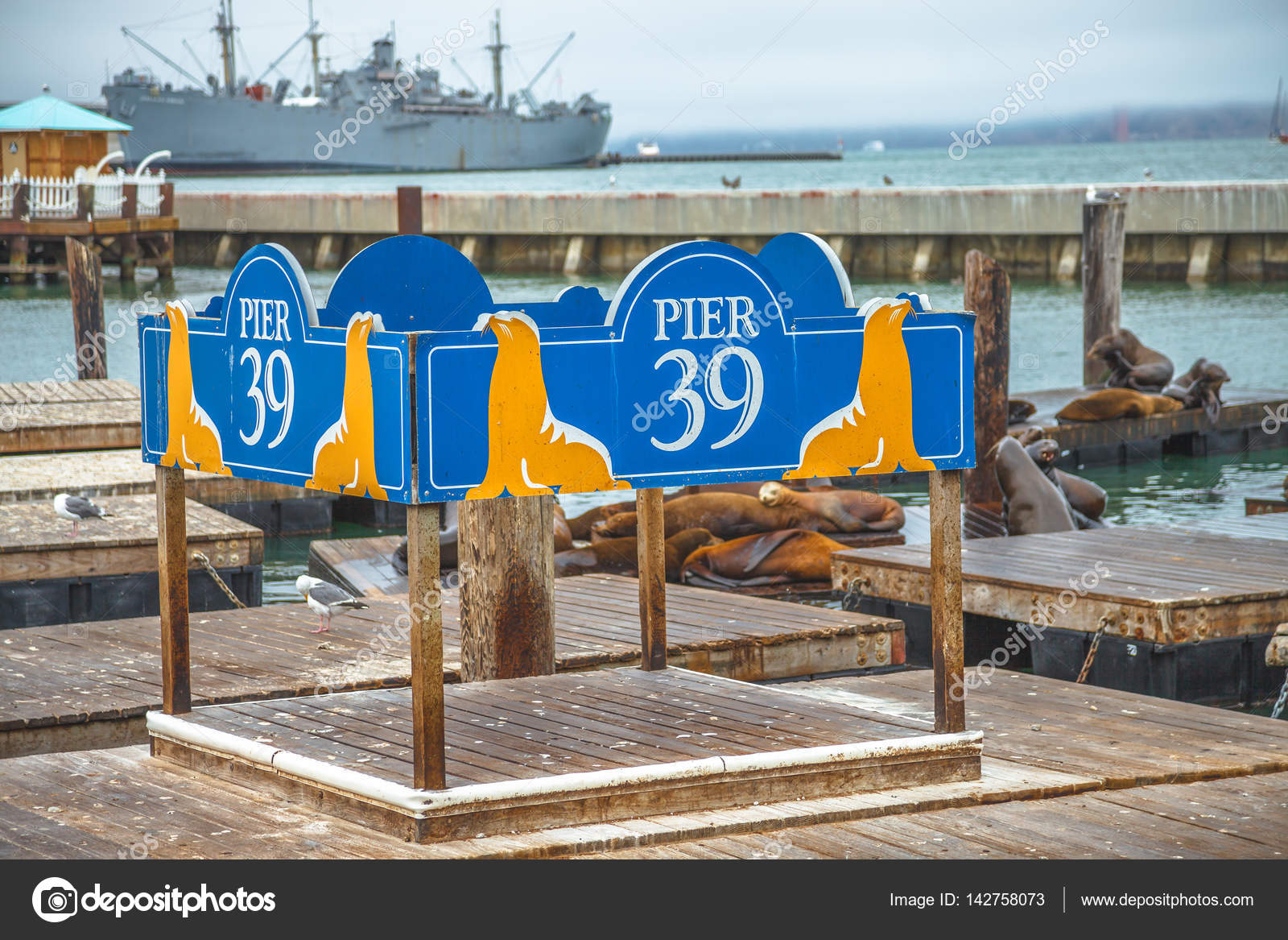 Pier 39 Sign