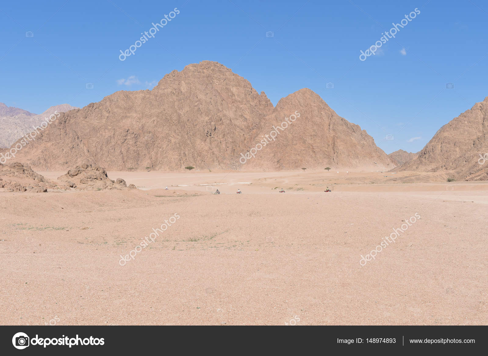 Mountain ranges in the deserts Stock Photo by ©MrTrush92 148974893