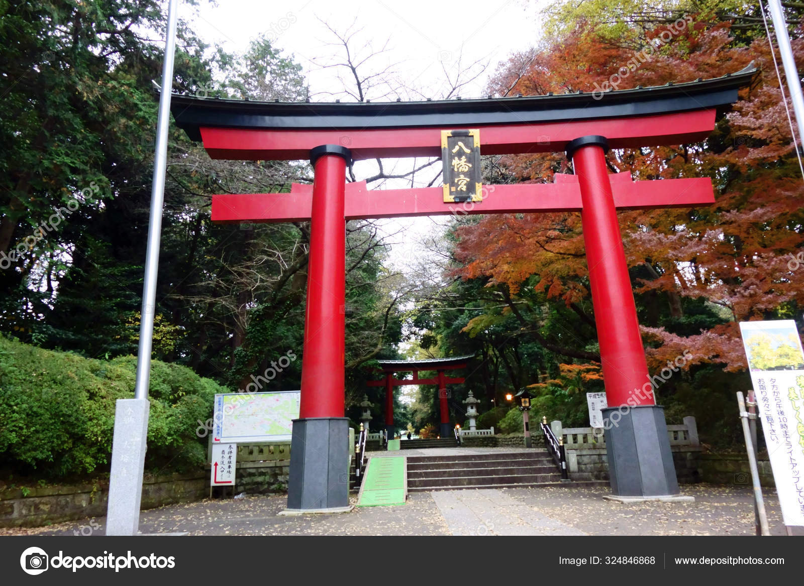 Big Red Torii Approach — Stock Editorial Photo © diamondforce #324846868