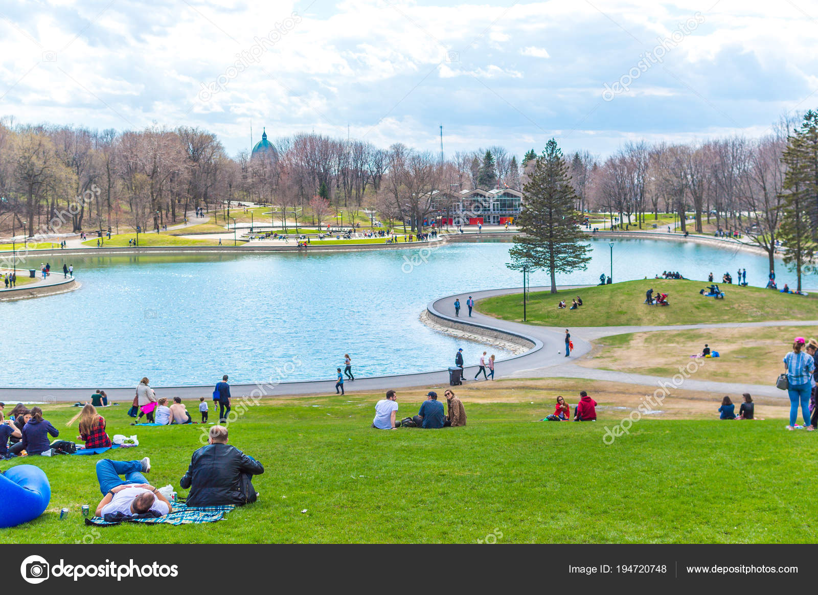 Montreal Canada May 2018 Beaver Lake Mount Royal Park Montreal – Stock ...
