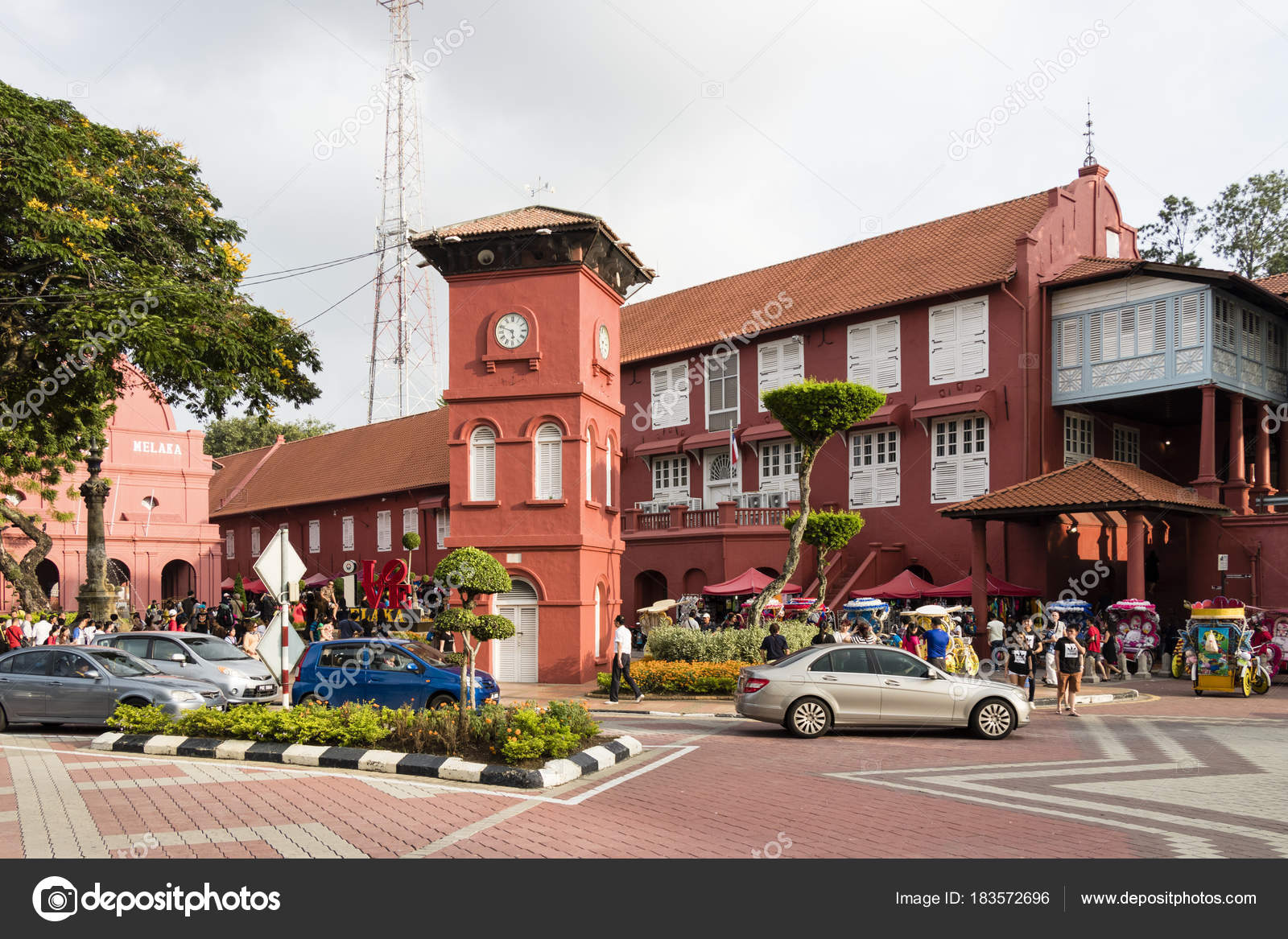 Melaka, Malaysia, December 11 2017: The red building or Stadhuys ...