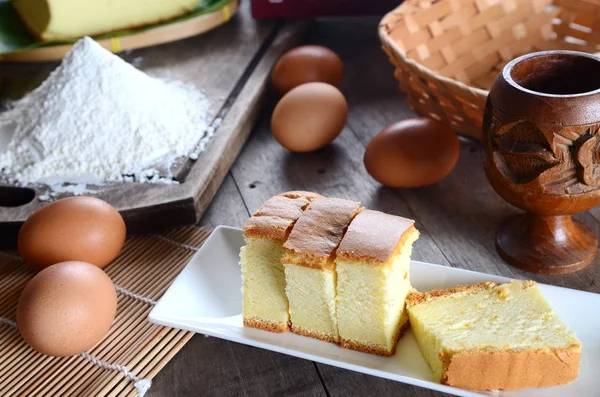 Traditional malay sponge cake Stock Photos, Royalty Free Traditional ...