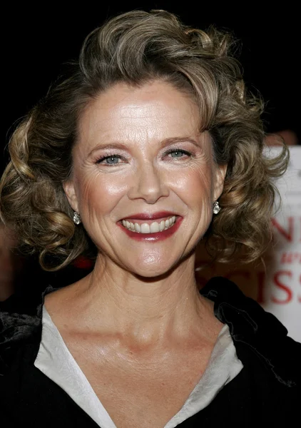 Actress Debra Jo Rupp – Stock Editorial Photo © PopularImages #126027932