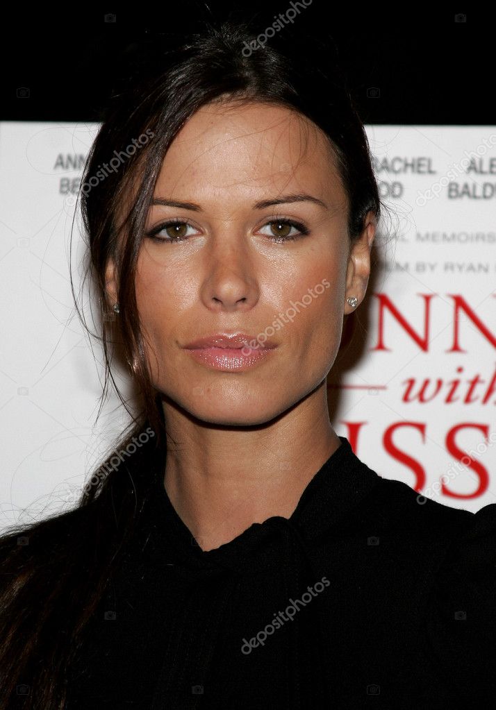 Rhona Mitra