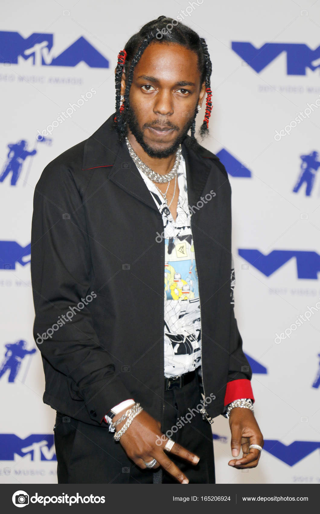 Kendrick Lamar New Hairstyle 2022